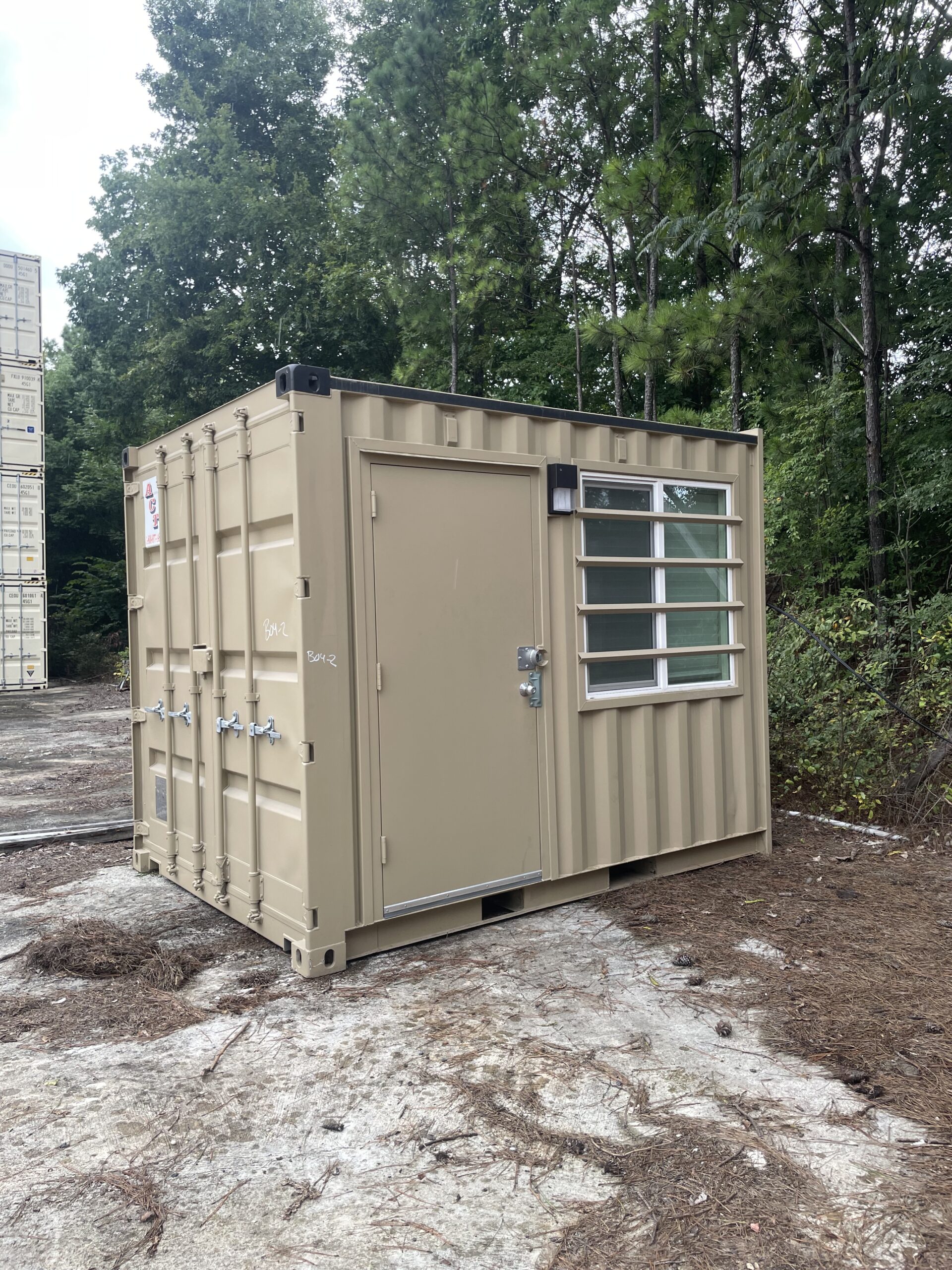 10' OFFICE CONTAINERS - Atlanta Container & Trailer